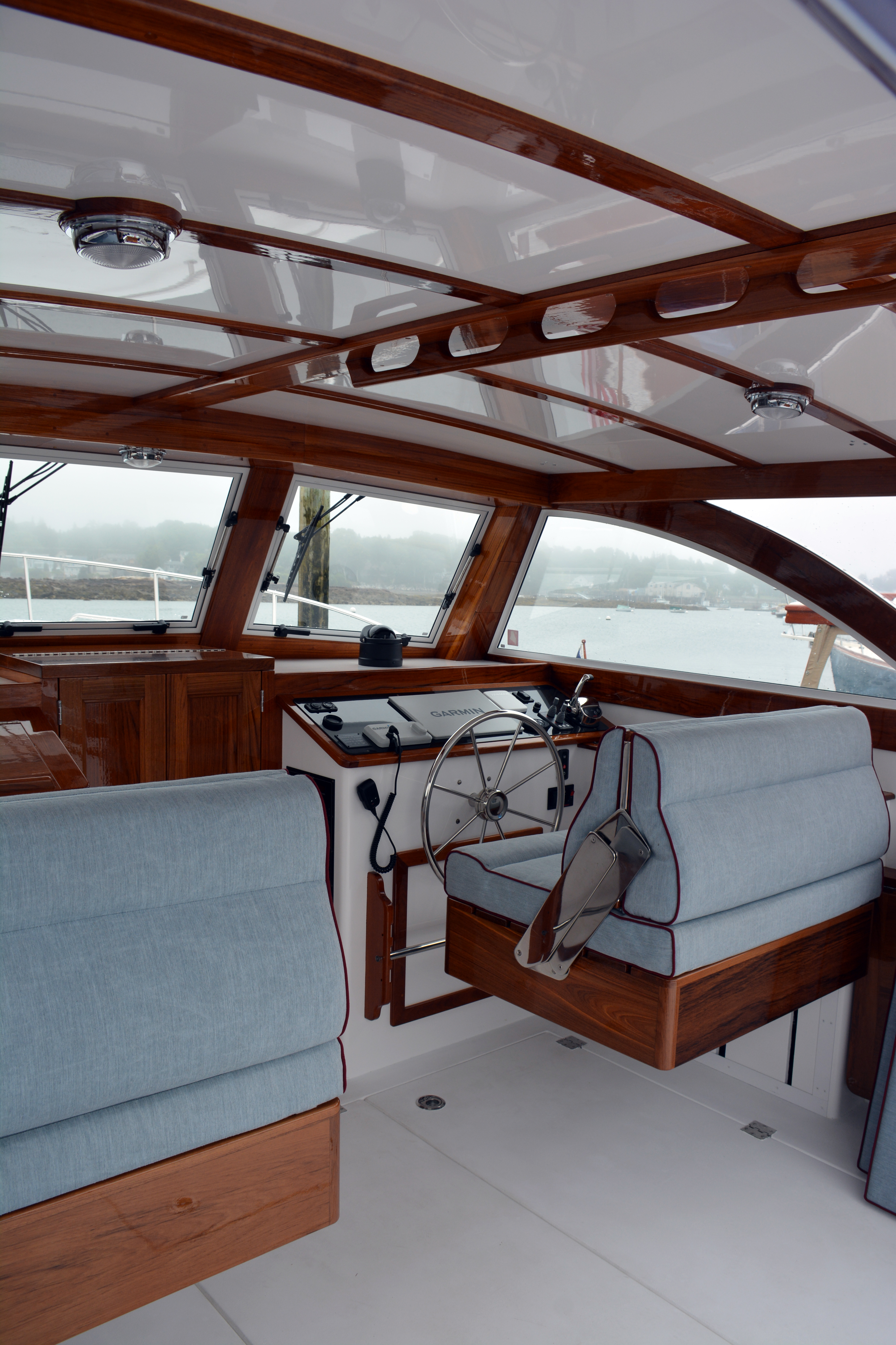 Charter a new Ellis 36 Express Cruiser | Ellis Boat Charters